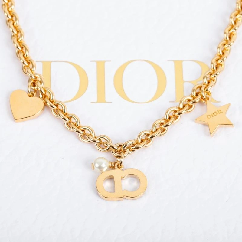 Bargain Christian Dior Necklaces