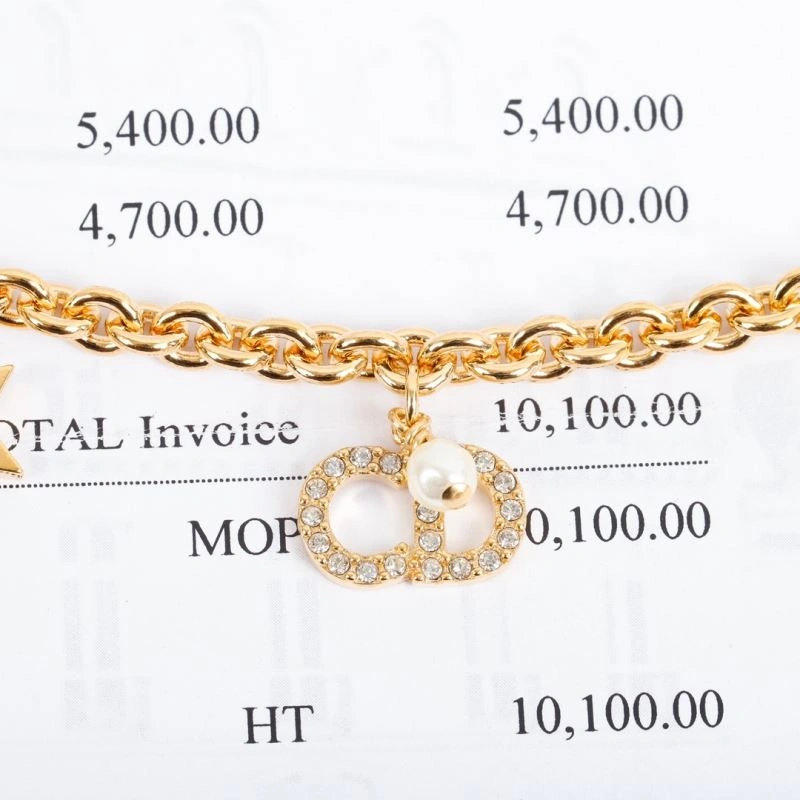 Bargain Christian Dior Necklaces