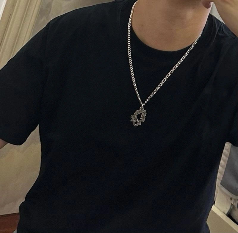 Top mirror Christian Dior Necklaces