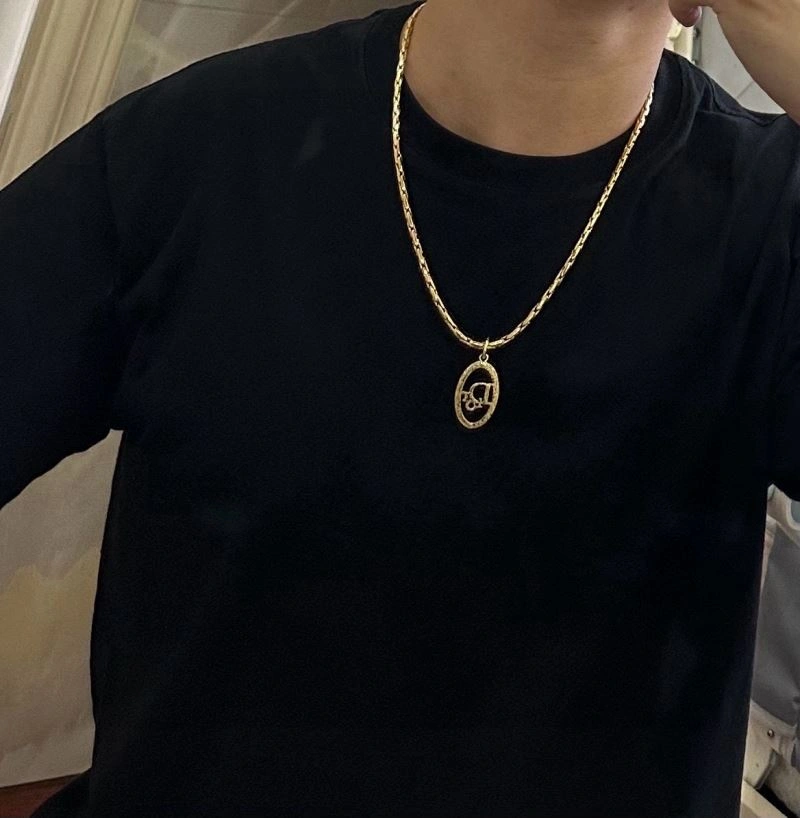 Discounted Christian Dior Necklaces
