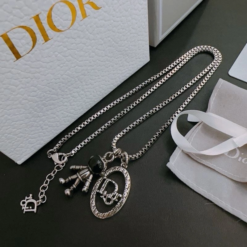 Inexpensive Christian Dior Necklaces