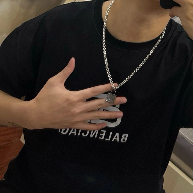 Economical Christian Dior Necklaces