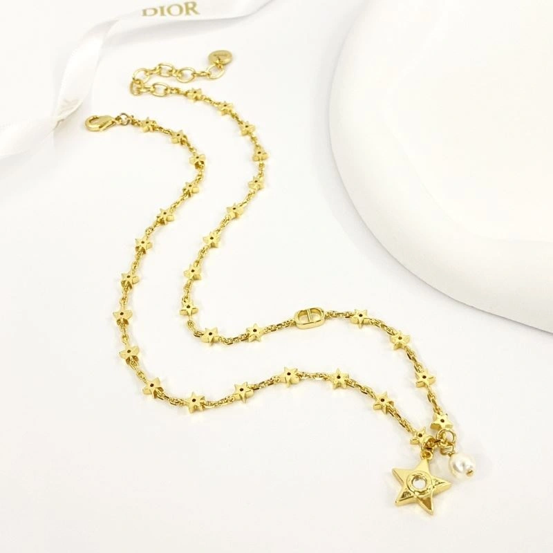 High fidelity Christian Dior Necklaces