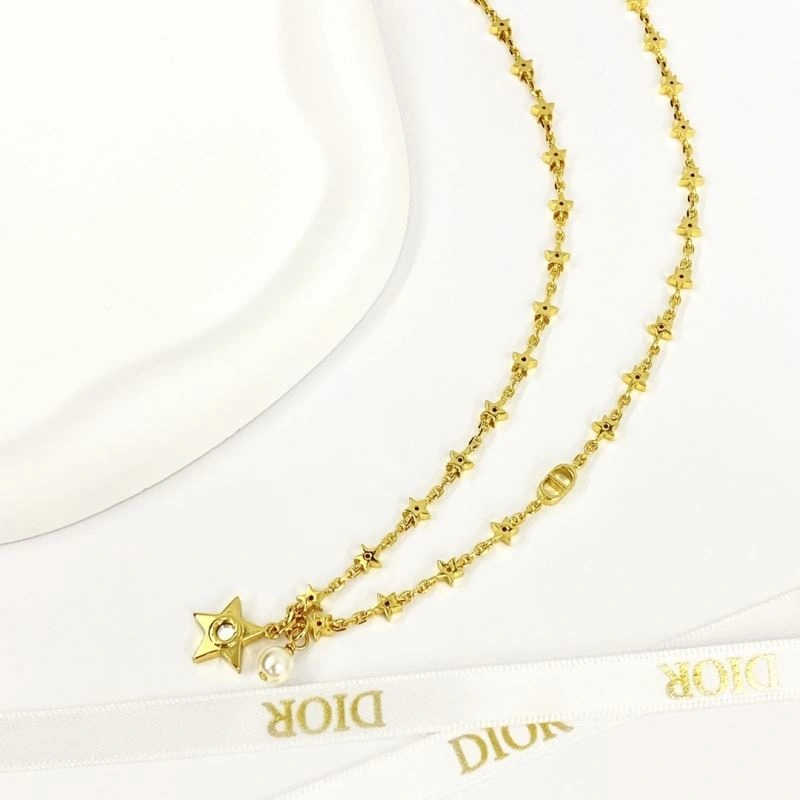 High fidelity Christian Dior Necklaces