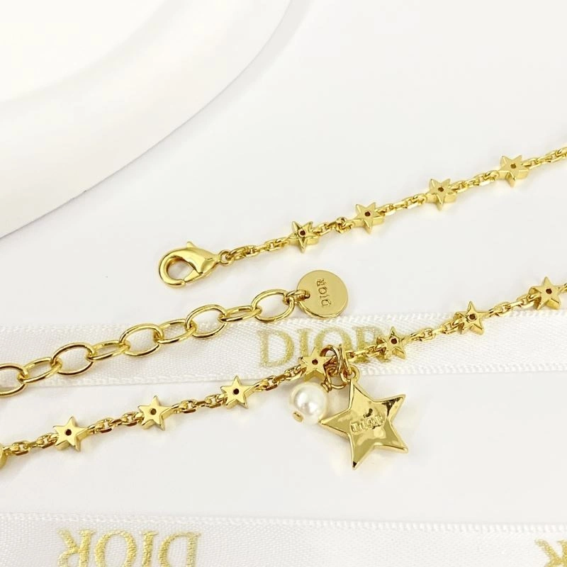 High fidelity Christian Dior Necklaces