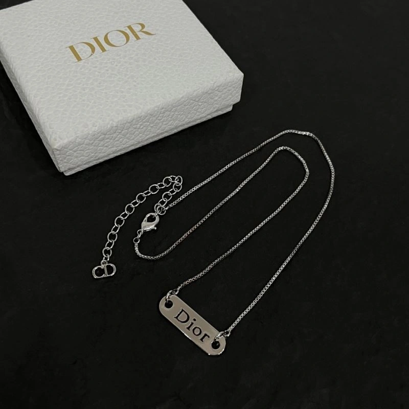 Cut-rate Christian Dior Necklaces