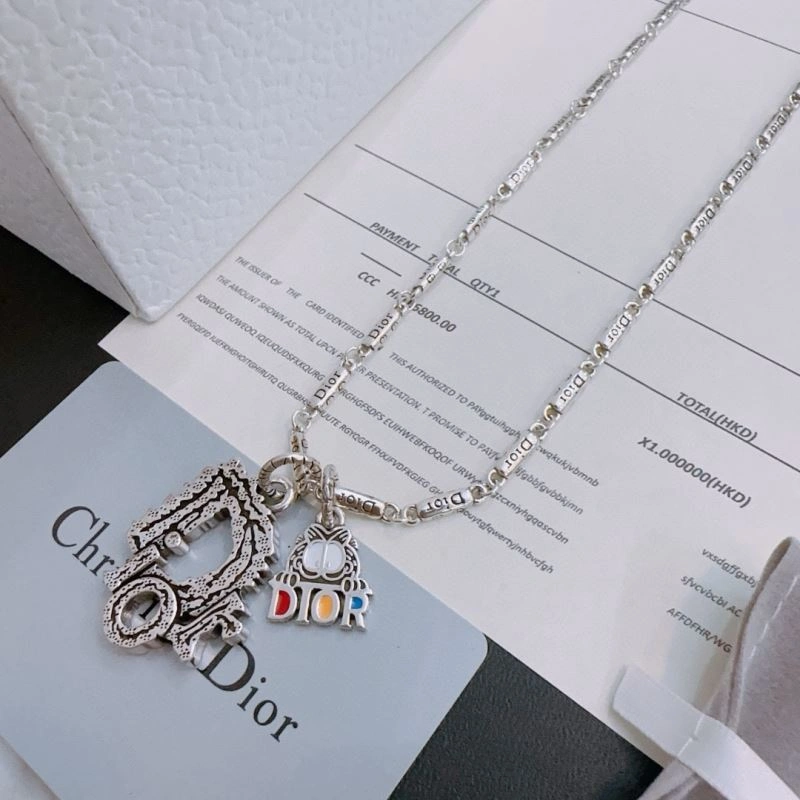 Factory-made Christian Dior Necklaces