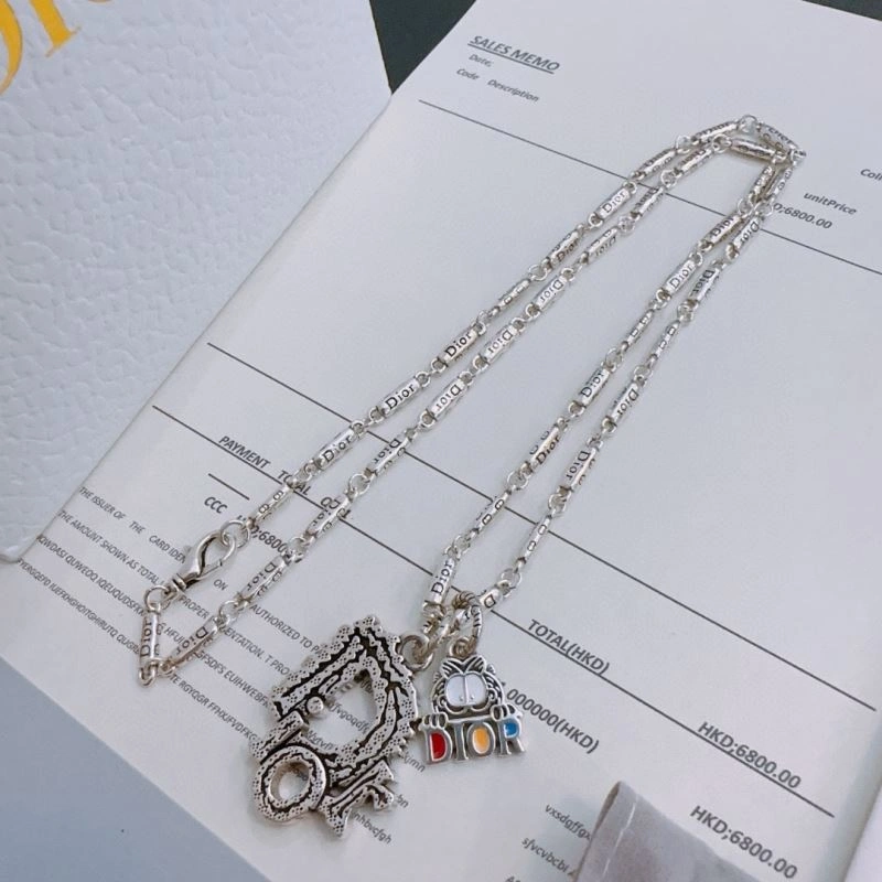 Factory-made Christian Dior Necklaces