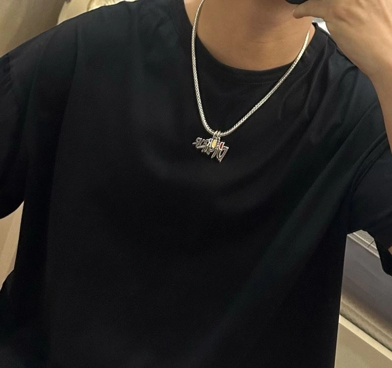 High accuracy Christian Dior Necklaces