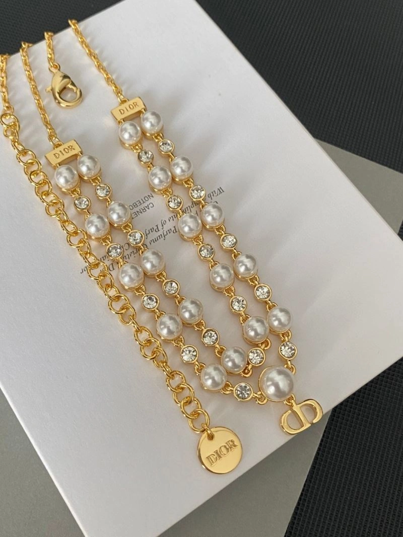 Top mirror Christian Dior Necklaces