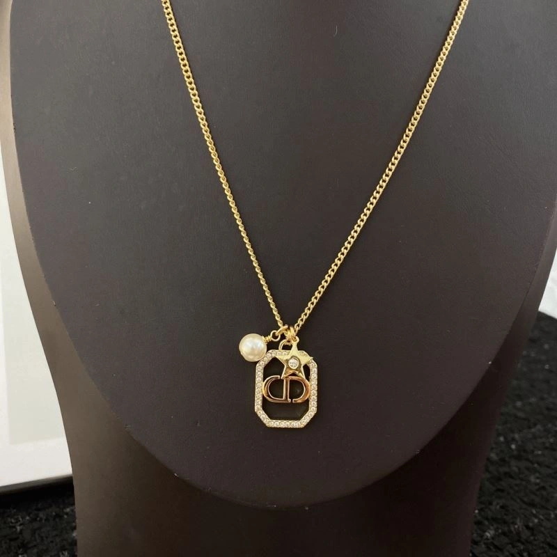 Inexpensive Christian Dior Necklaces