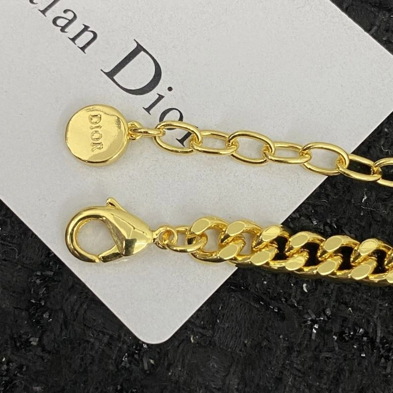 Factory-made Christian Dior Necklaces