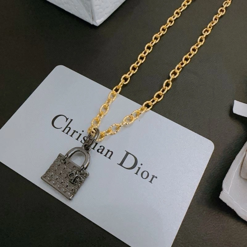 Economical Christian Dior Necklaces