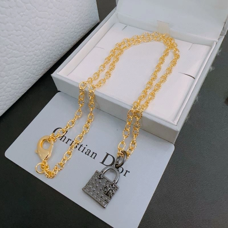 Economical Christian Dior Necklaces