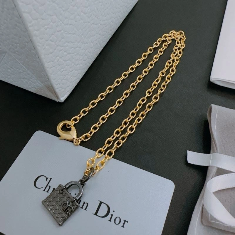 Economical Christian Dior Necklaces