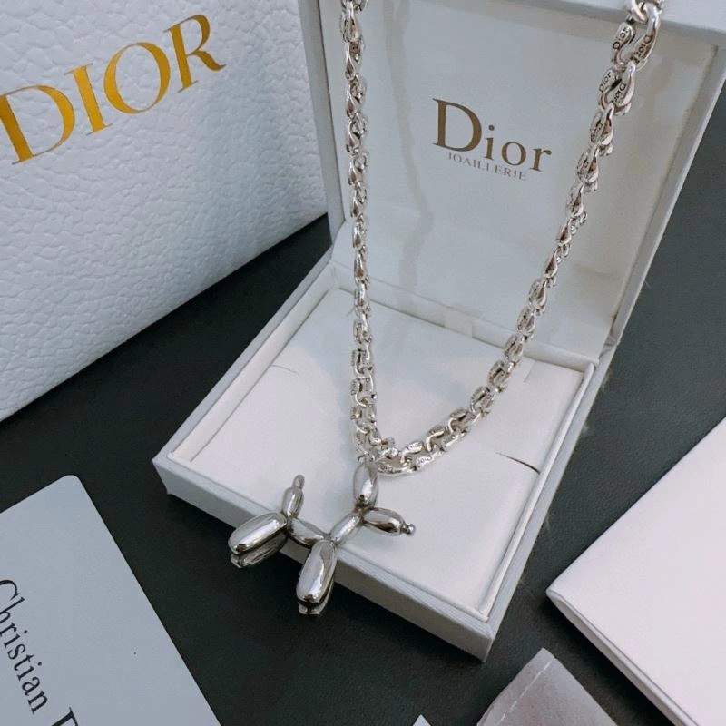 1:1 copy Christian Dior Necklaces