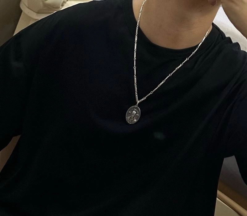 Cut-rate Christian Dior Necklaces