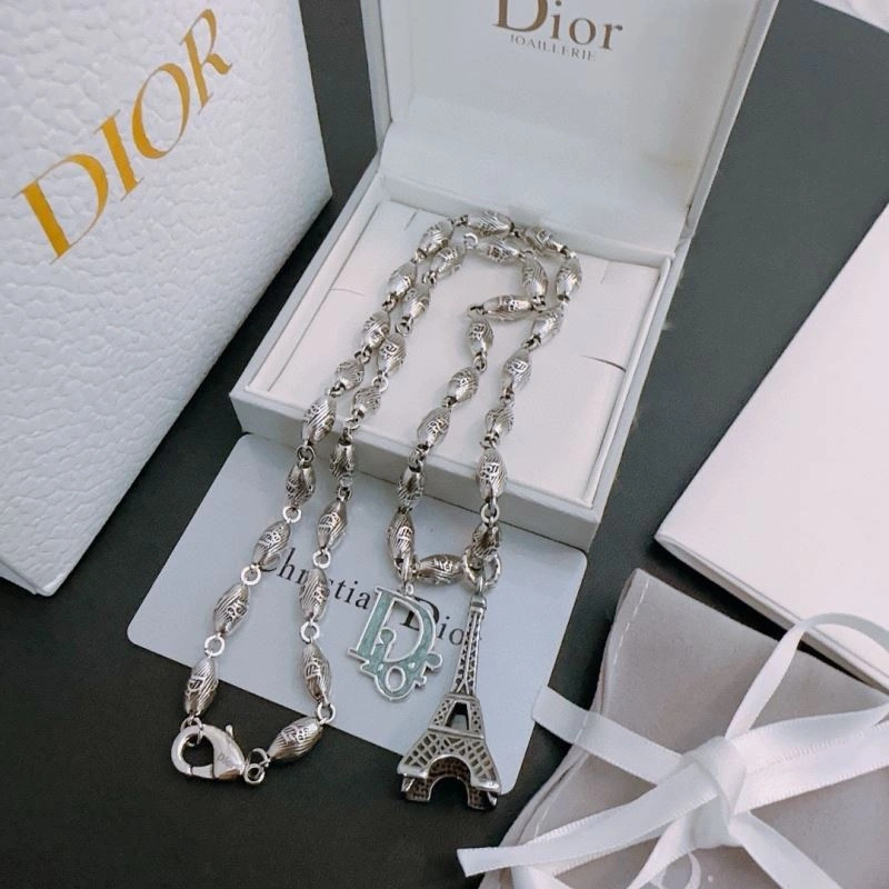 High fidelity Christian Dior Necklaces