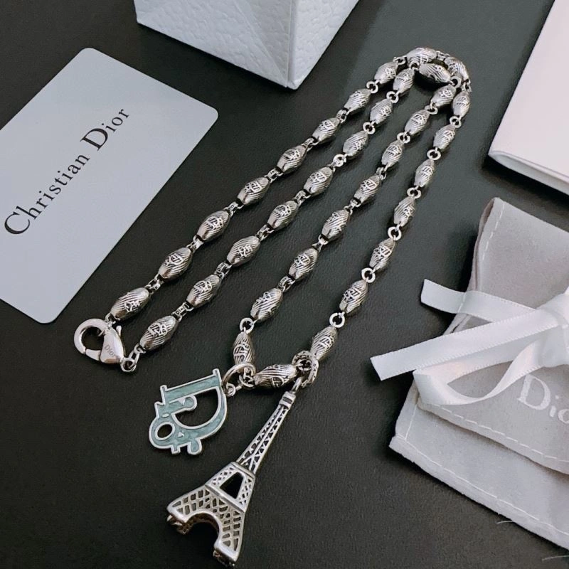 High fidelity Christian Dior Necklaces