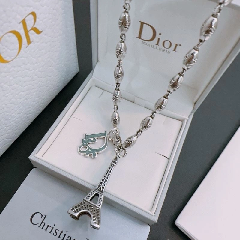 High fidelity Christian Dior Necklaces