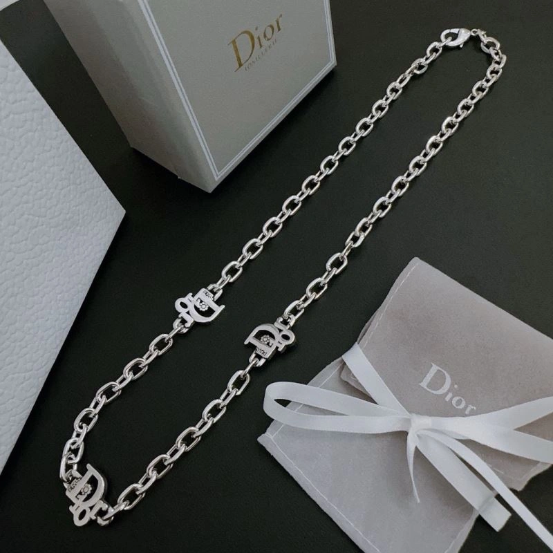 Factory-made Christian Dior Necklaces
