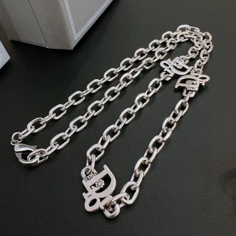 Factory-made Christian Dior Necklaces