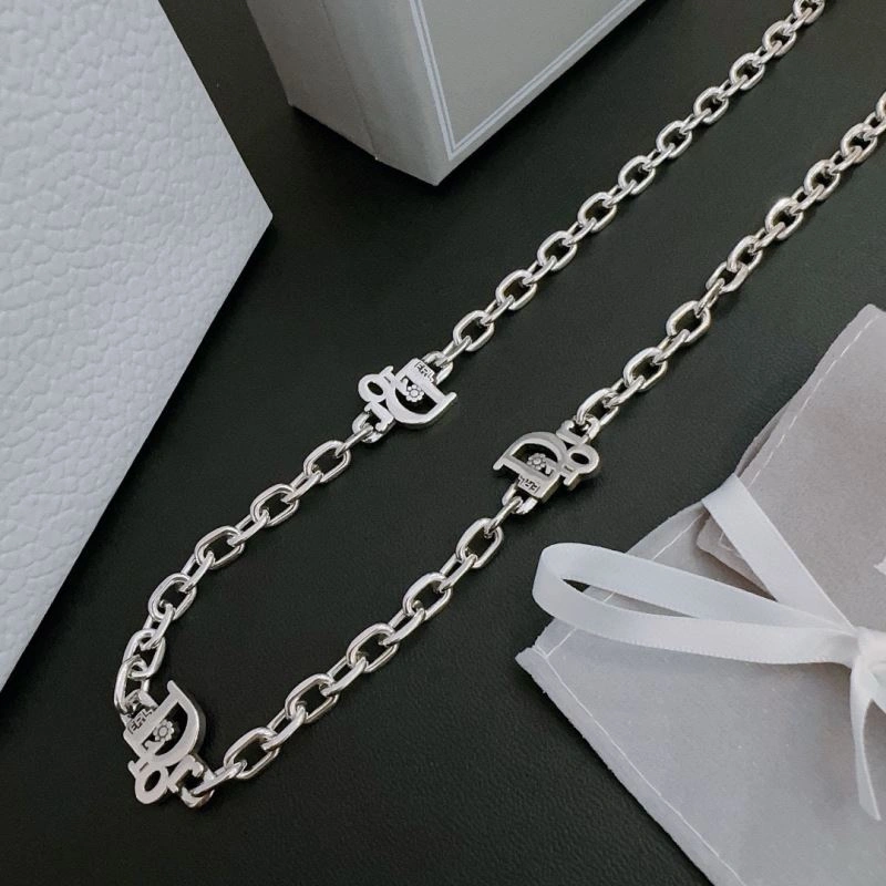 Factory-made Christian Dior Necklaces