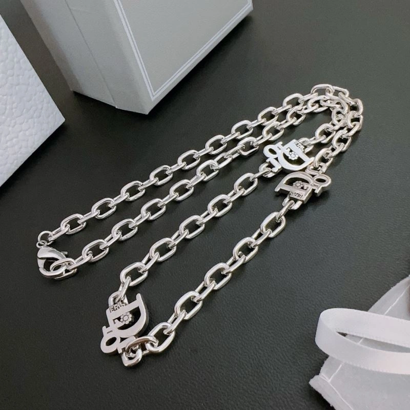 Factory-made Christian Dior Necklaces