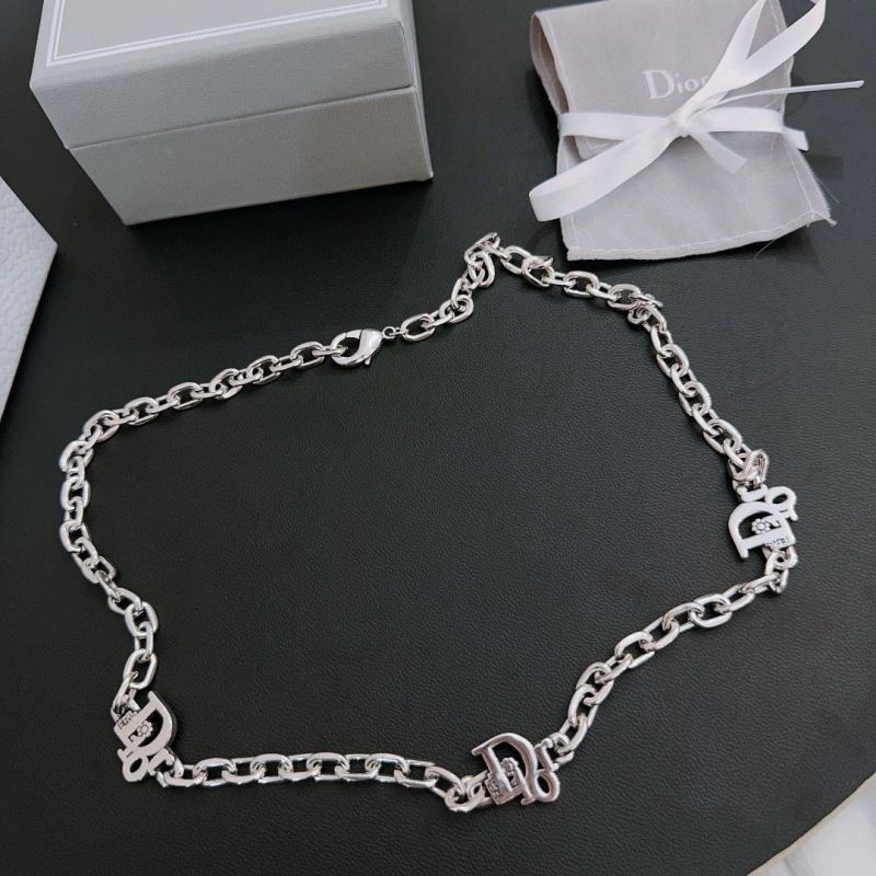 Factory-made Christian Dior Necklaces