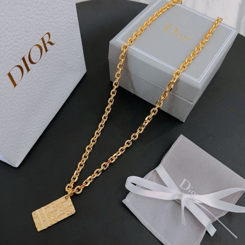Inexpensive Christian Dior Necklaces