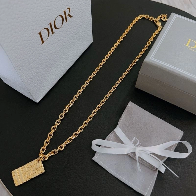 Inexpensive Christian Dior Necklaces