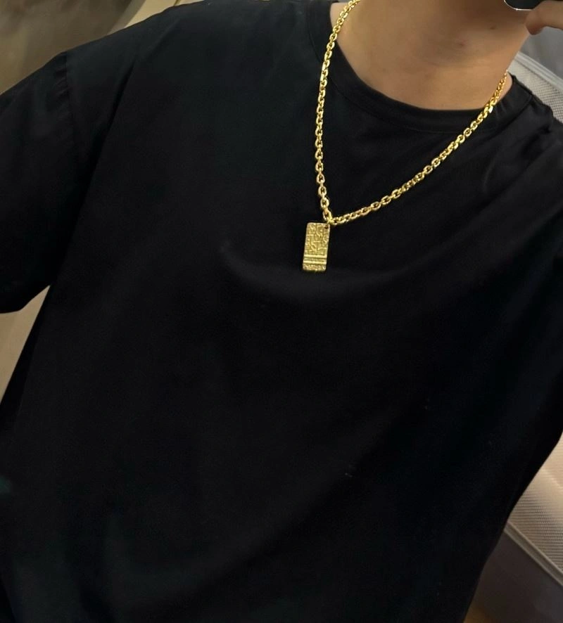 Inexpensive Christian Dior Necklaces