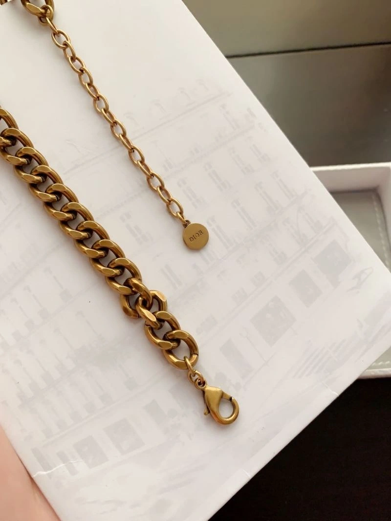 Cut-rate Christian Dior Necklaces