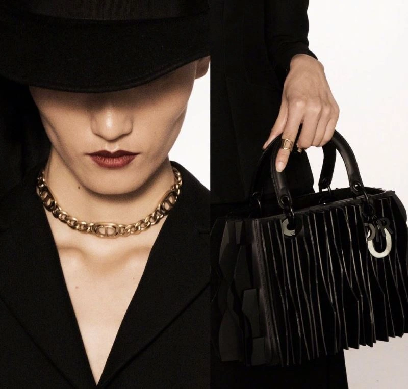 Cut-rate Christian Dior Necklaces