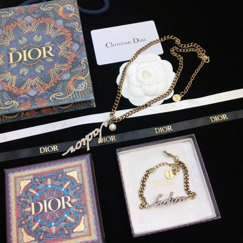 Reasonably priced Christian Dior Necklaces