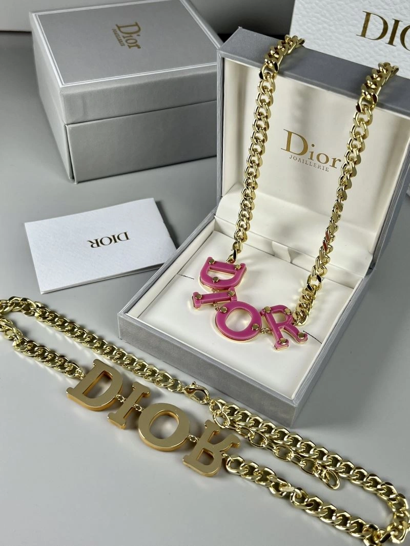 Top match Christian Dior Necklaces