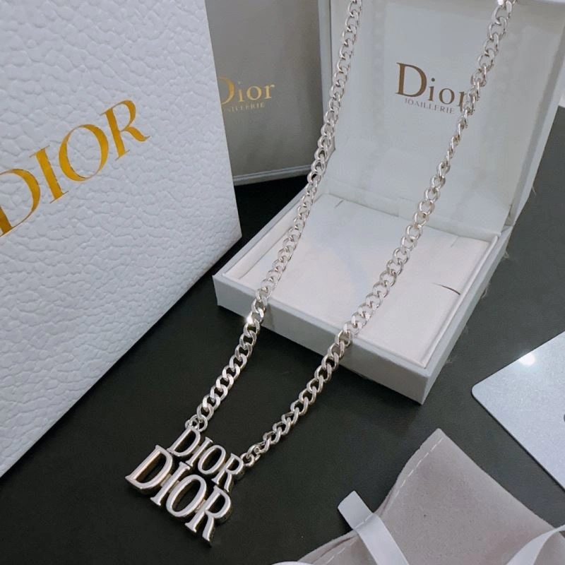 Exact replica Christian Dior Necklaces