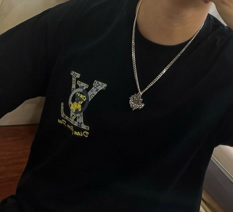 Bargain Christian Dior Necklaces