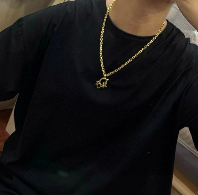 Value-priced Christian Dior Necklaces