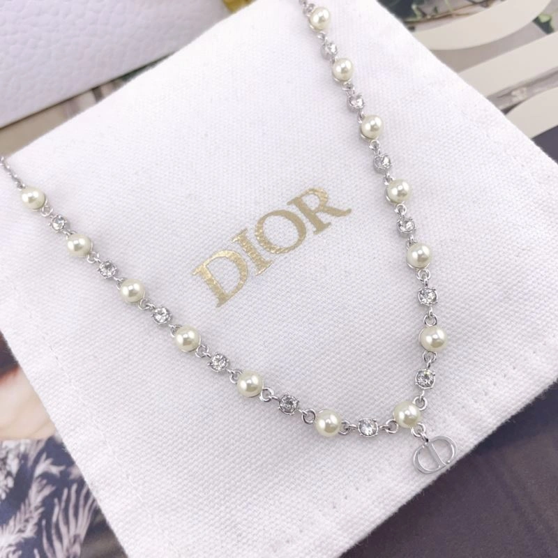 Cut-rate Christian Dior Necklaces