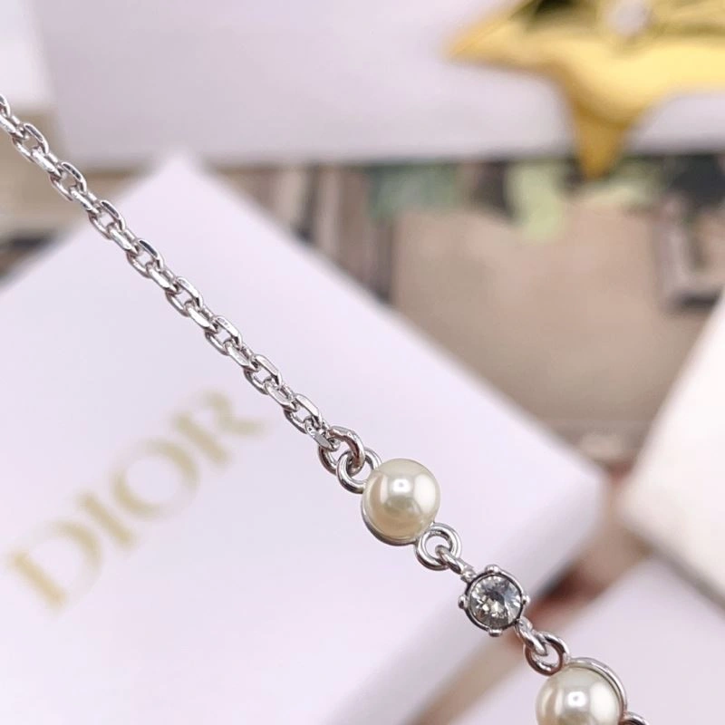 Cut-rate Christian Dior Necklaces