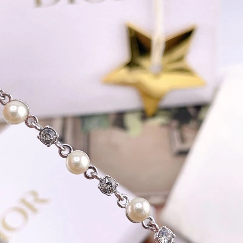 Cut-rate Christian Dior Necklaces