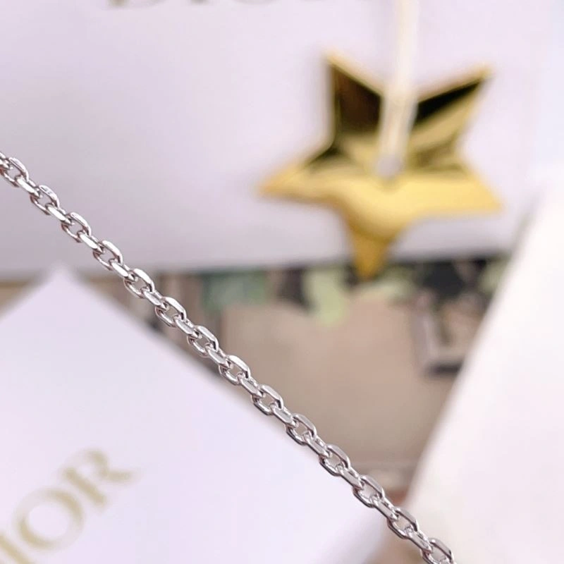 Cut-rate Christian Dior Necklaces