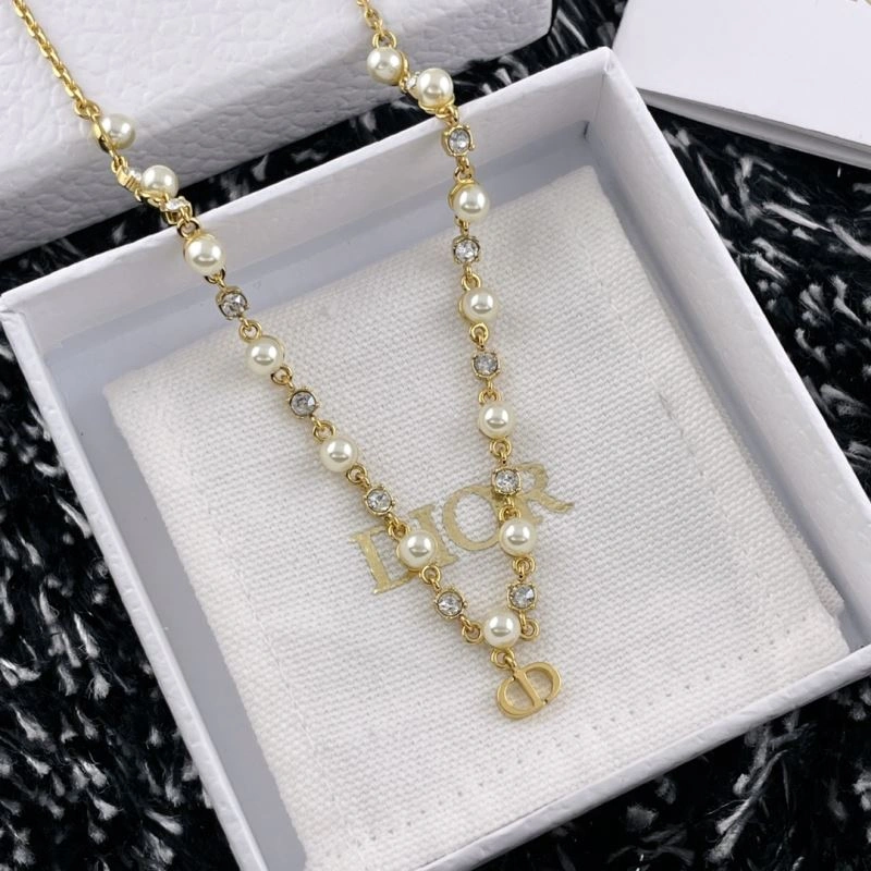 Top match Christian Dior Necklaces