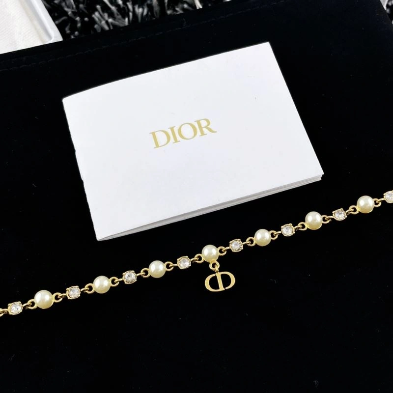 Top match Christian Dior Necklaces