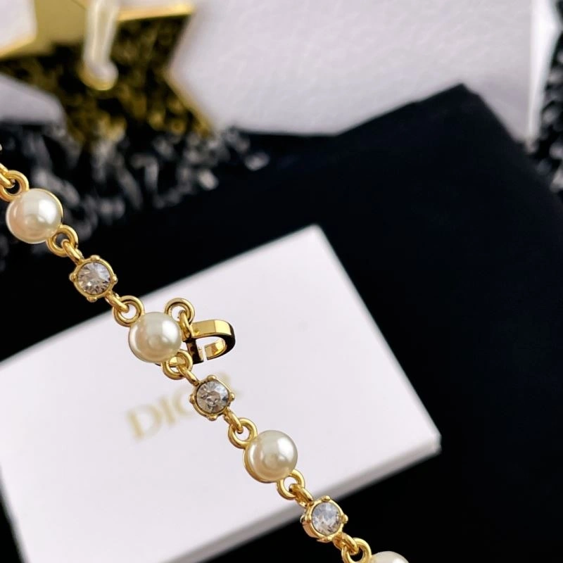 Top match Christian Dior Necklaces