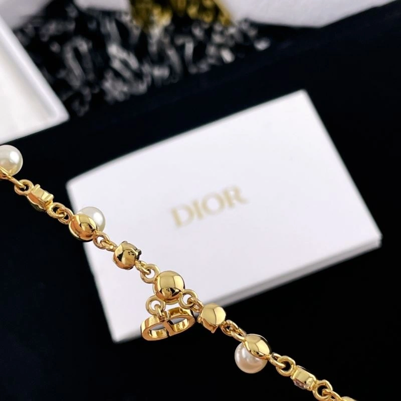 Top match Christian Dior Necklaces