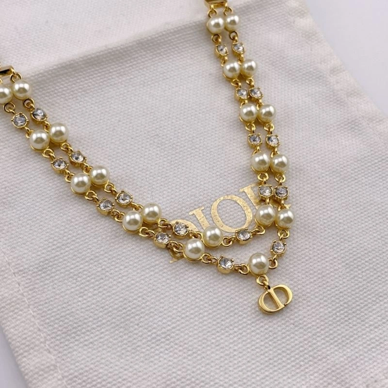 Low-cost Christian Dior Necklaces