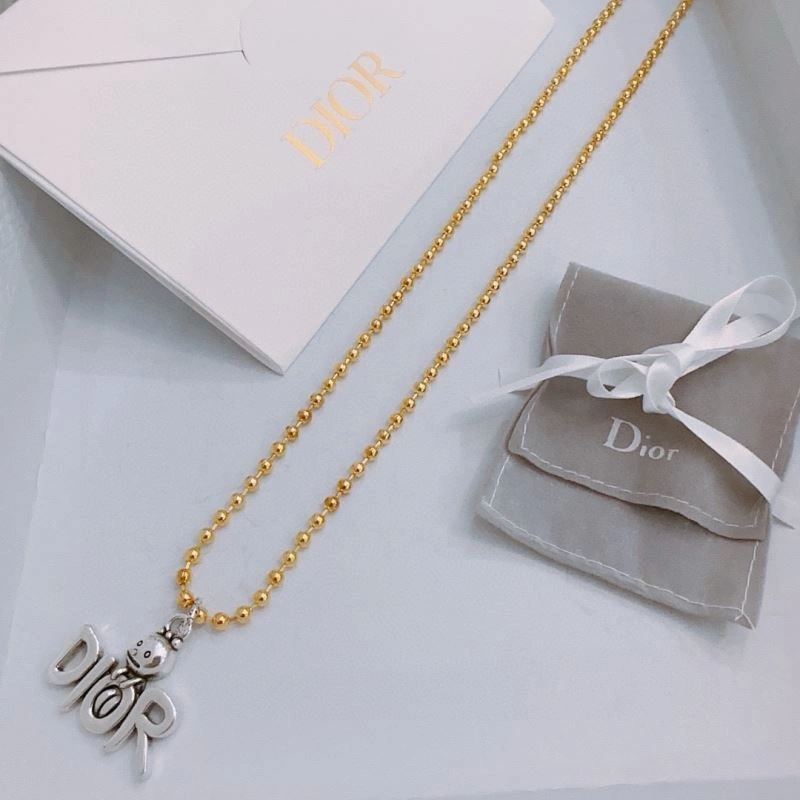 Discounted Christian Dior Necklaces