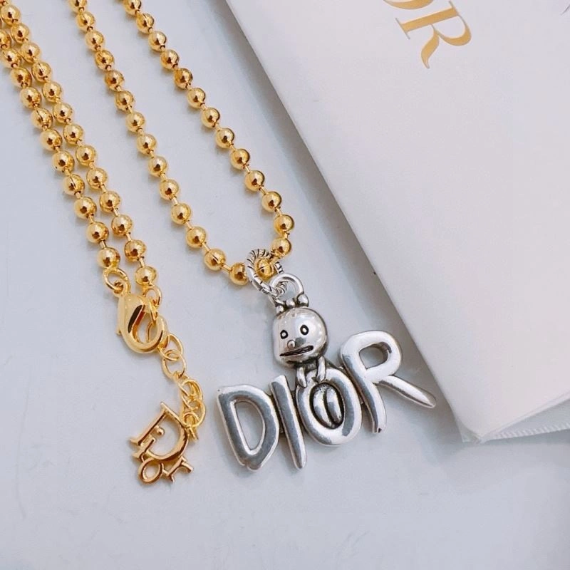 Discounted Christian Dior Necklaces